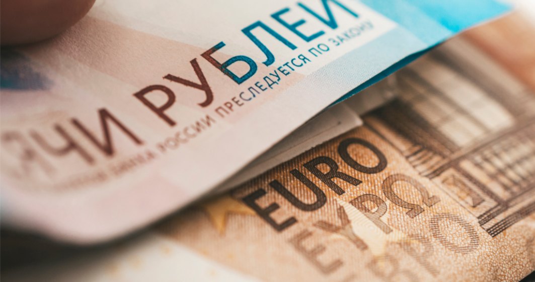 Rubla rusească continuă să crească față de euro